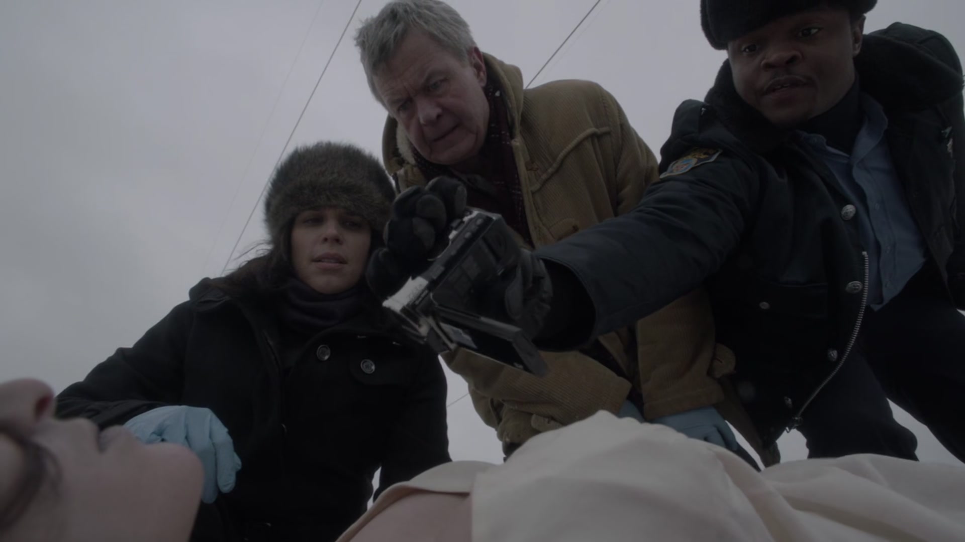 Screen Captures - NCW-AAM045 - Neve Campbell Web | Photo Gallery | Neve ...