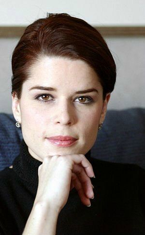 Session 002 - NCW-002 - Neve Campbell Web | Photo Gallery | Neve ...